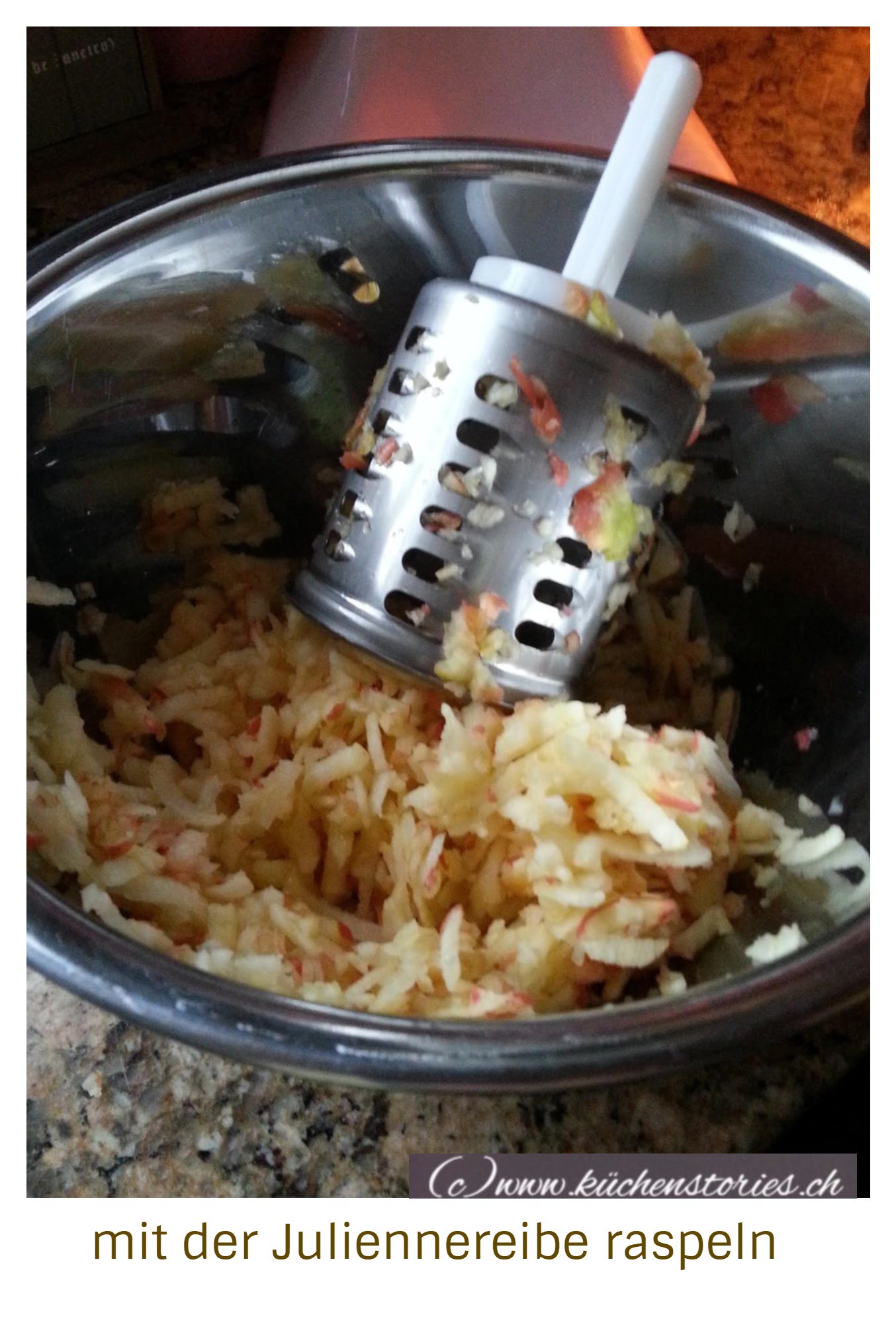 2 Aepfel Raspeln - Küchenstories - Cook & Write